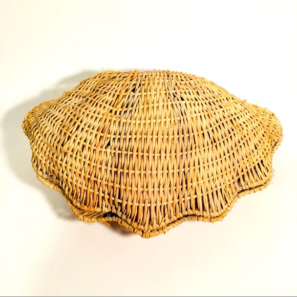Accents | Vintage Wicker Clamshell Basket | Poshmark